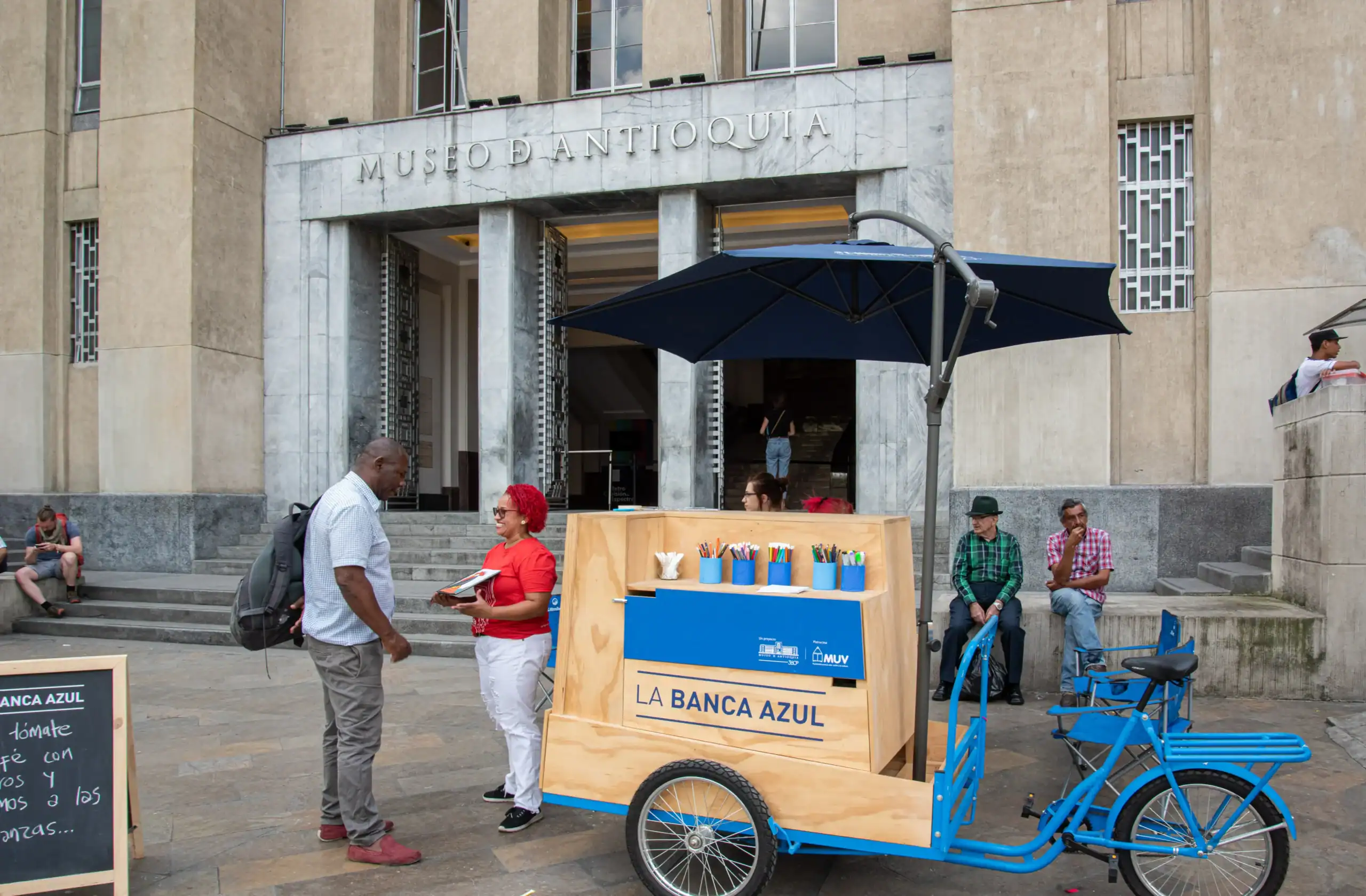 La Banca Azul - Museo De Antioquia